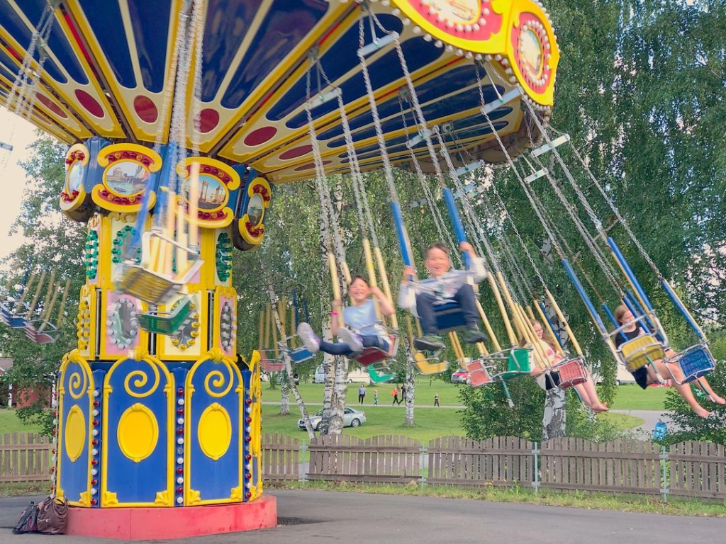 Buying Swing Rides For Amusement Park